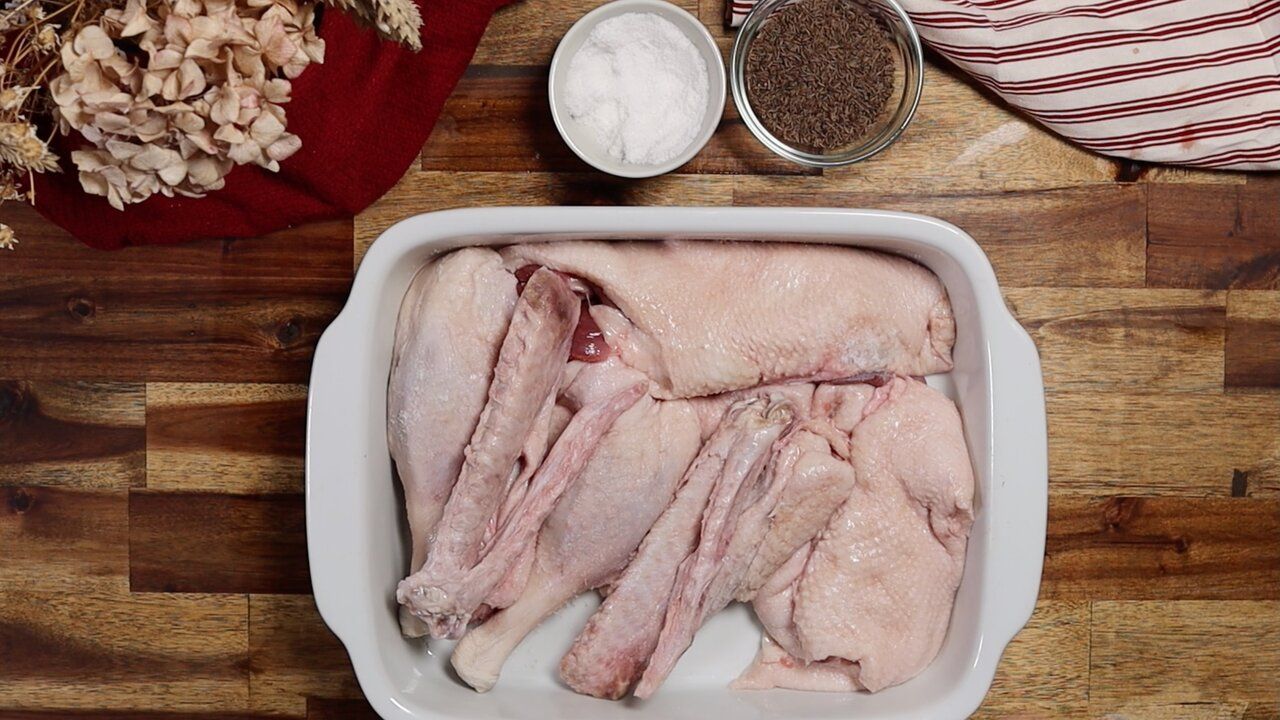 Umíte naporcovat syrovou husu? Nemusíte se toho bát, poradíme, jak na ...